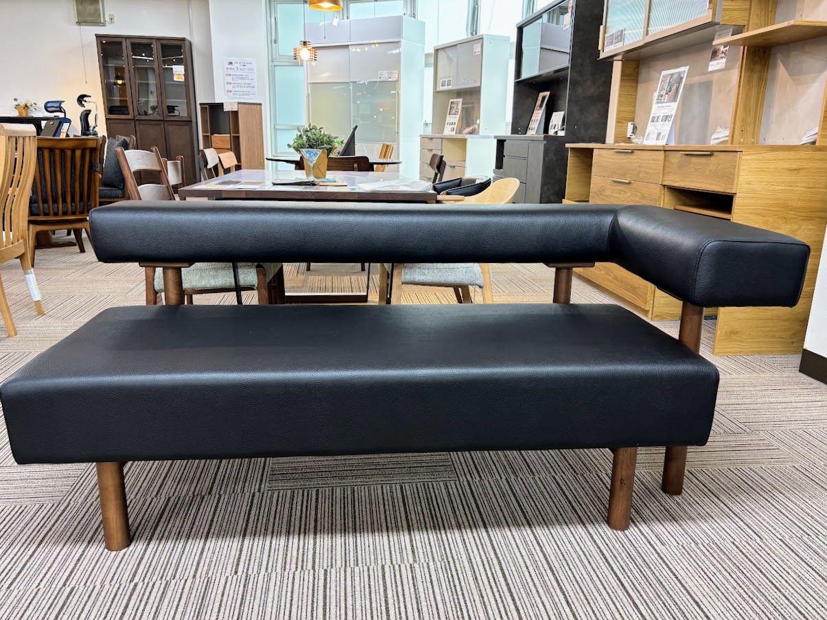 ILSE (イルゼ) ダイニングセット － 張地2色×木部2色の組み合わせ＋選べる8種類のファブリックカバー | LIFE STYLE ...